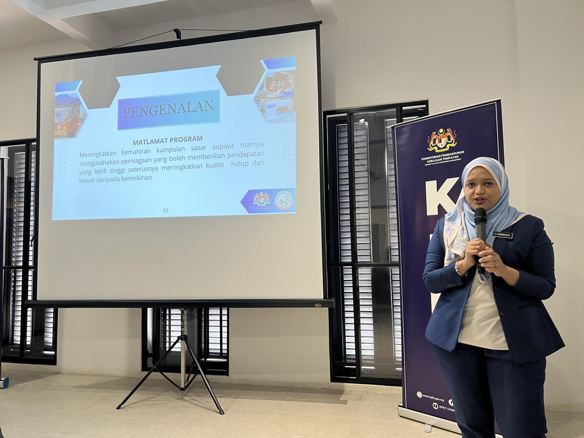 Taklimat di bawah Program Pemerkasaan Ekonomi Komuniti Bandar (PEKB ...